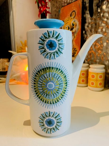 9-pc Mid-Century Coffee Set by J&G Meakin (Aztec Design) - TikiQueen